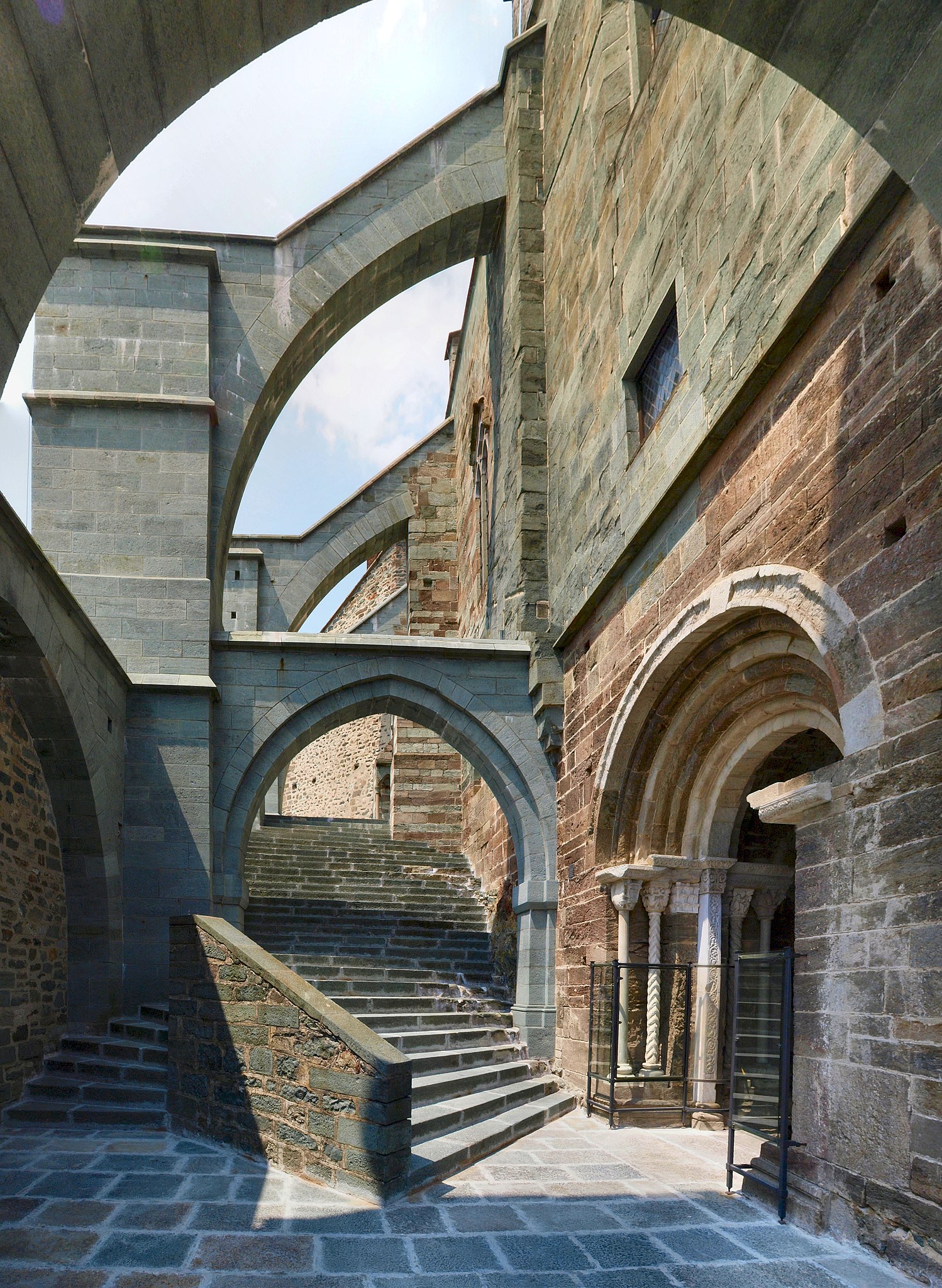 La Sacra di San Michele, monument symbole du Piémont