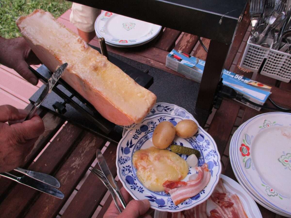 Championnat du monde de la raclette 2025 : beaucoup de monde à Morgins